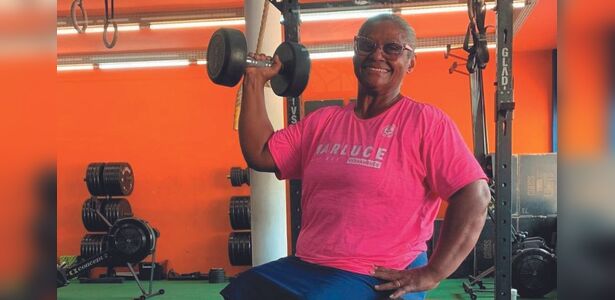 Evangélica e crossfiteira: Irmã Marluce treina de saia aos 61 anos ...