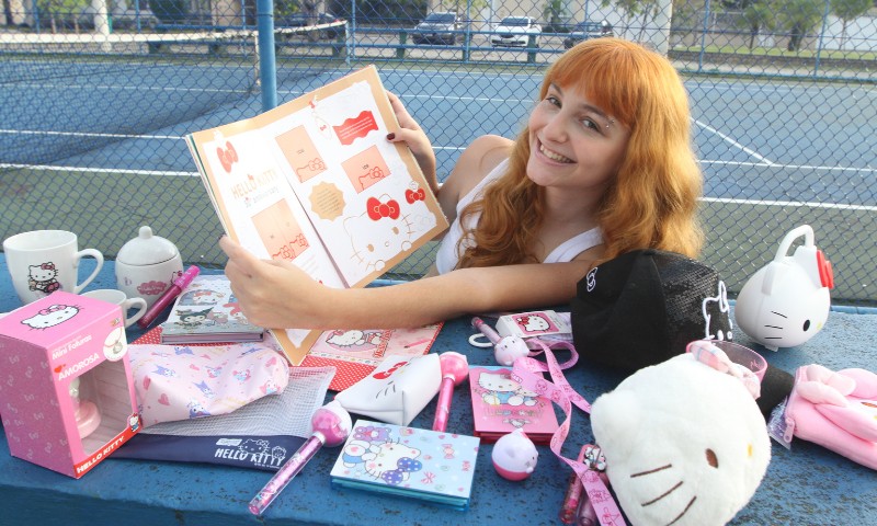 Hello Kitty faz 50 anos e tem fãs de todas as idades | Tribuna Online ...