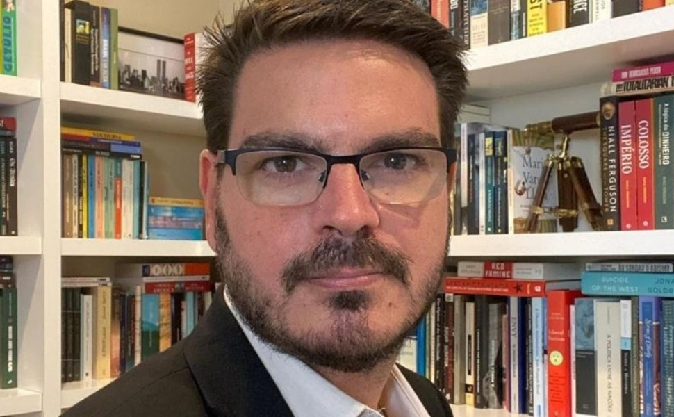 Rodrigo Constantino revela diagnóstico de câncer raro: 'Mais difícil de ...