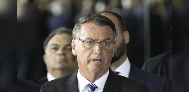 "Sei dos riscos que corro em solo brasileiro", diz Bolsonaro | Tribuna ...