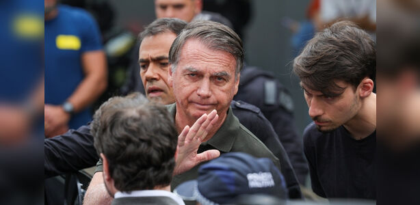 Médicos avaliam procedimento anestésico para conter soluços de ...