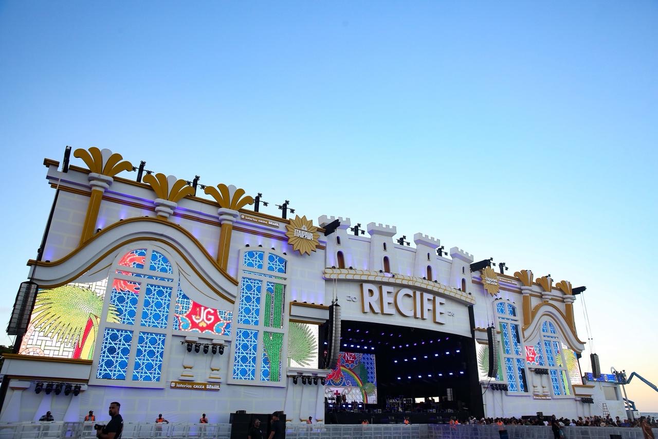 Praia do Pina recebe Anitta e Xand Avião neste domingo | Tribuna Online ...